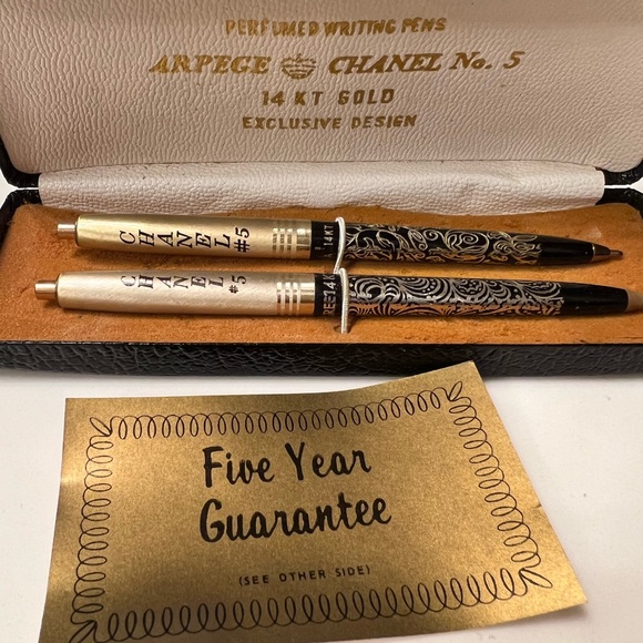 Chanel NO.5 | Office | Perfume Writing Pins Arpegechanel No5 4kt Gold ...
